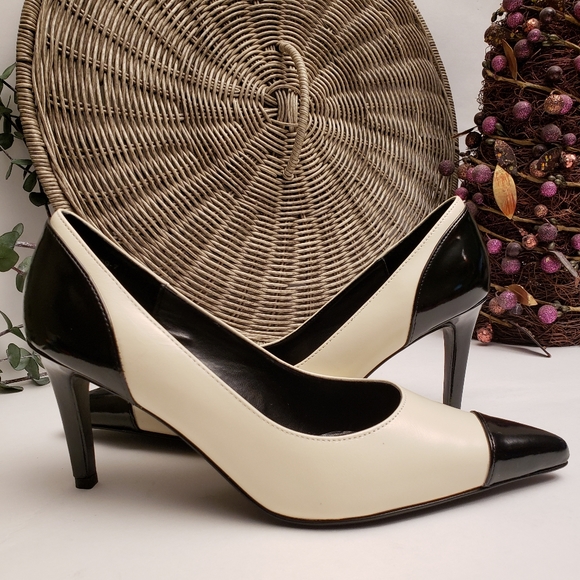 Chadwicks | Shoes | Chadwicks Womans Black And White Heels Nwot 6 ...
